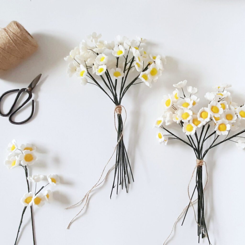 Felt Daisy Single Stem Bouquet - The Tsubaki