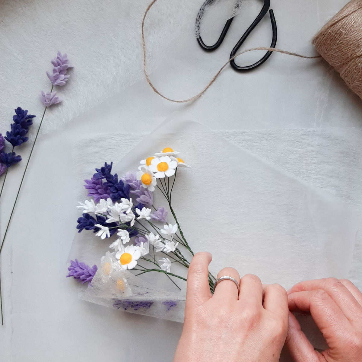 Mini Lavender Flower Single Stem - The Tsubaki