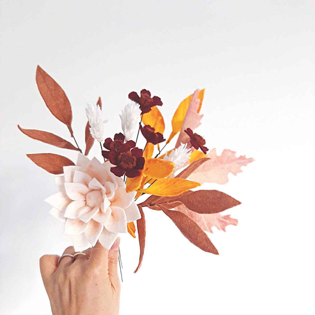 Dried flower inspired Autumn flower arrangement - The Tsubaki