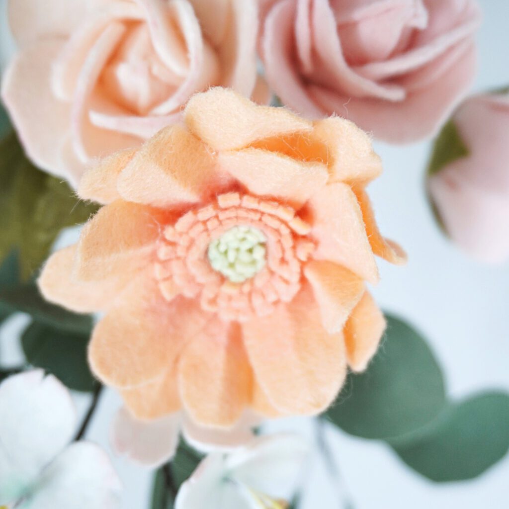 Mini Gerbera Flower Single Stem - The Tsubaki