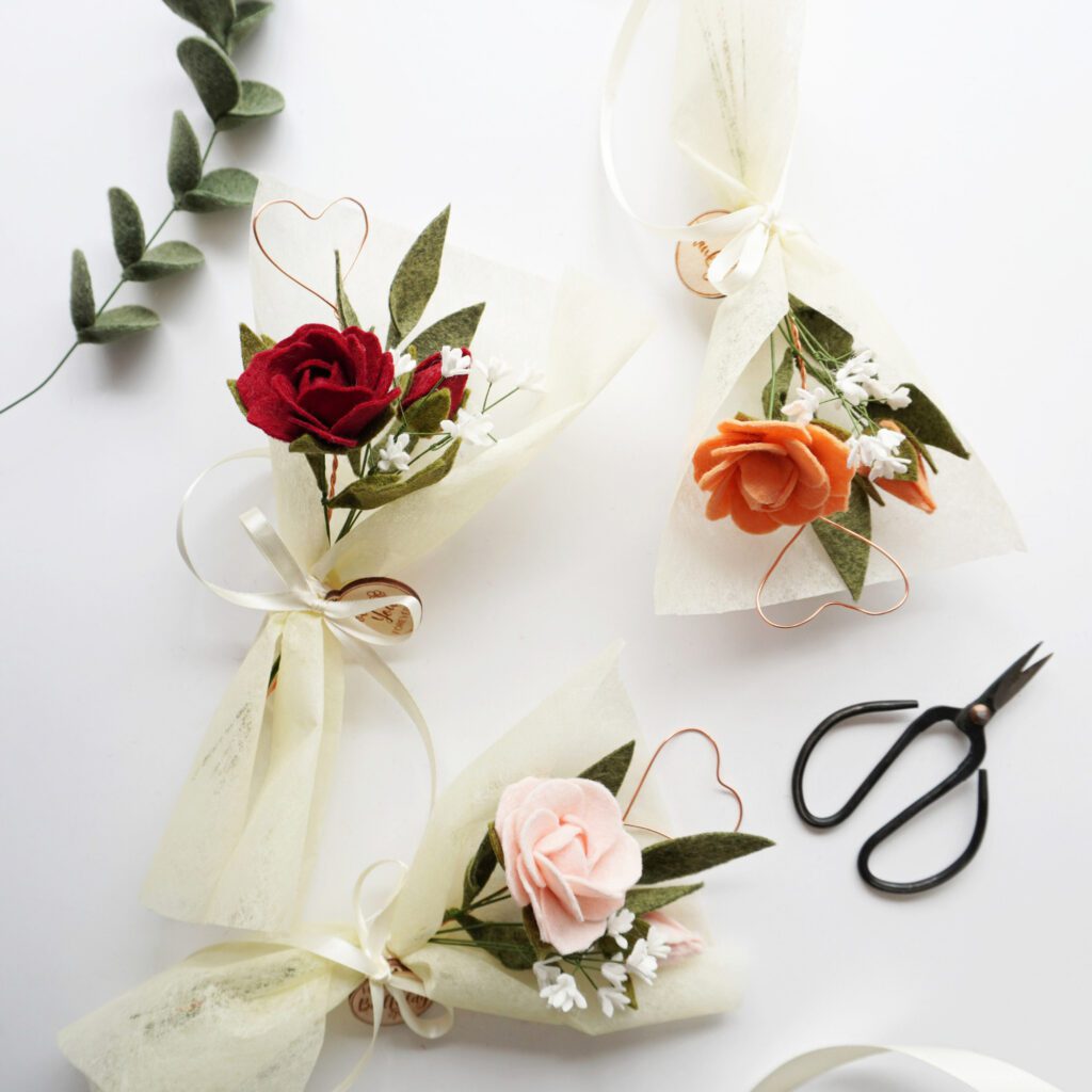 Felt Mini Forever Rose Bouquet - The Tsubaki